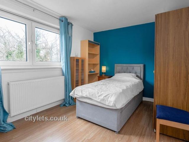 St. Katharine's Crescent, Edinburgh
