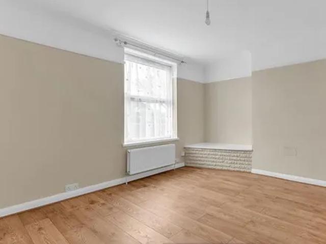 St Keverne Road, London, SE9 4AQ, United Kingdom | 3 bed townhouse for rent #140398964 | Rentberry
