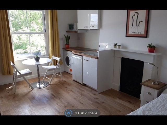 St Lawrence, London W10, Studio to rent, £1,240 pcm | PrimeLocation