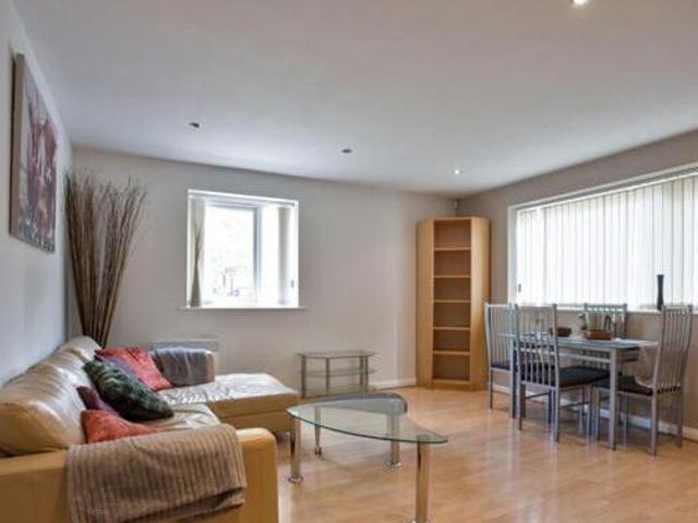 St. Lawrence Street, Manchester, 2 Bedroom Flat