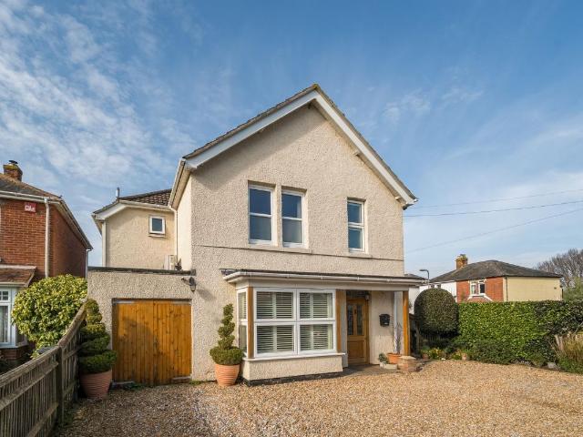 St. Leonards Avenue, Hayling Island PO11, 4 bed detached house to rent, £2,500 pcm | PrimeLocation