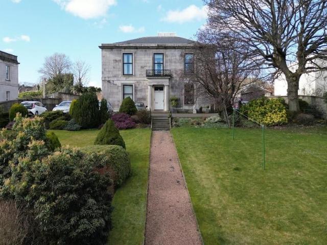 St. Leonard's Bank, Perth PH2, 2 bed flat to rent, £900 pcm | PrimeLocation