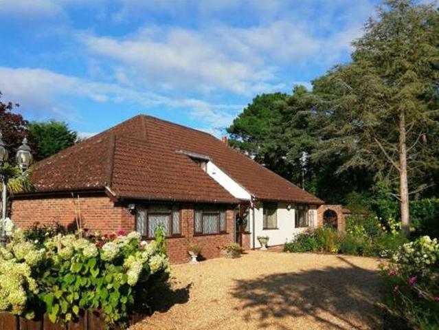 St. Leonards, Boundary Lane, Ringwood, 5 Bedroom Detached