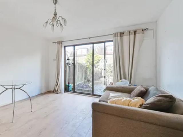 St Leonard's Church of England Primary School, Mitcham Lane, London, SW16 6NP, United Kingdom | 2 bed house for rent #168151540 | Rentberry