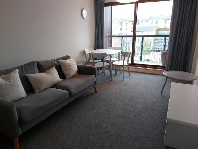 St Leonards Crag, The Pleasance, Edinburgh EH8, 2 bed flat to rent, £1,500 pcm | PrimeLocation