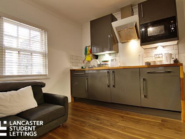 St. Leonards Gate, Lancaster LA1, Room to rent, £867 pcm | PrimeLocation
