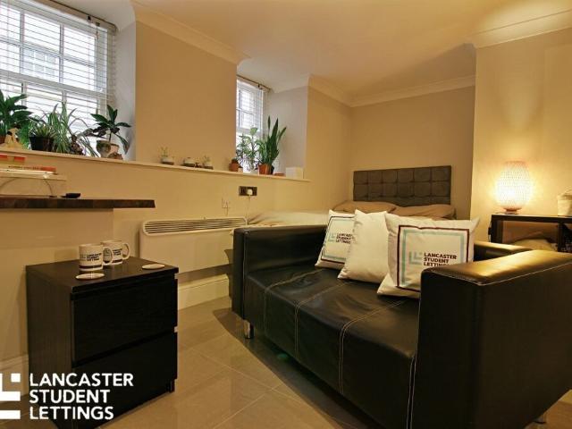 St. Leonards Gate, Lancaster LA1, Room to rent, £910 pcm | PrimeLocation