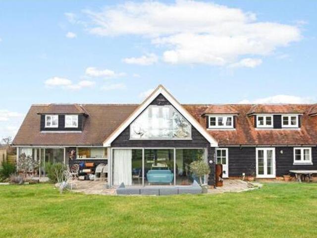 St. Leonards Hill, Lower Farm, Windsor, 5 Bedroom Semi detached