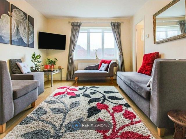 St. Leonards Park, East Grinstead RH19, 1 bed flat to rent, £1,000 pcm | PrimeLocation