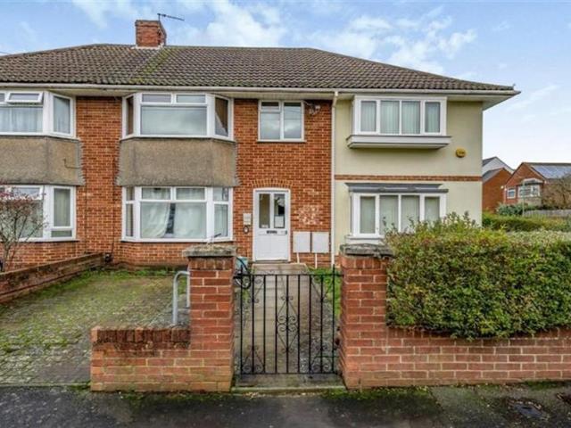 St Leonards Road, Headington, Oxford OX3, 2 bed flat to rent, £1,850 pcm | PrimeLocation