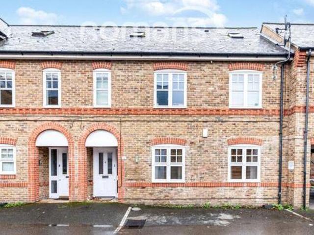 St. Leonards Road, Windsor, 2 Bedroom Flat