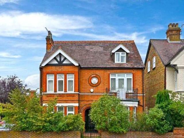 St. Leonards Road, Windsor, 7 Bedroom Detached