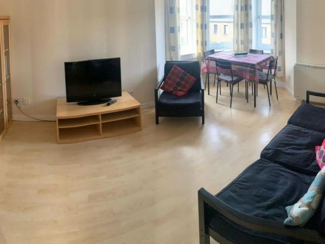 St. Leonards Street, Edinburgh EH8, 2 bed flat to rent, £2,000 pcm | PrimeLocation
