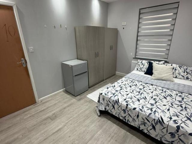 St. Leonards Street, London E3, Room to rent, £725 pcm | PrimeLocation
