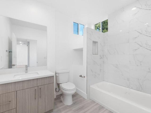ST Living at 549 N Heliotrope Dr | Fresh & Modern for the Best of LA Living! 2 Bedroom Apartment for Rent at 549 N Heliotrope Dr, Los Angeles, CA 90004 Wilshire Center Koreatown