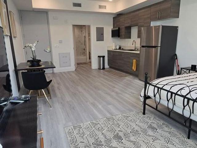 ST Living at 549 N Heliotrope Dr | Fresh & Modern for the Best of LA Living! Studio Apartment for Rent at 549 N Heliotrope Dr, Los Angeles, CA 90004 Wilshire Center Koreatown