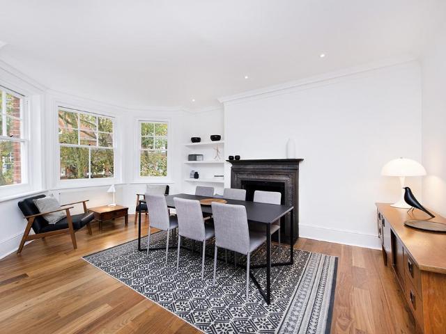 St. Loo Avenue, Chelsea SW3 3 bed apartment to rent £4,983 pcm £1,150 pw