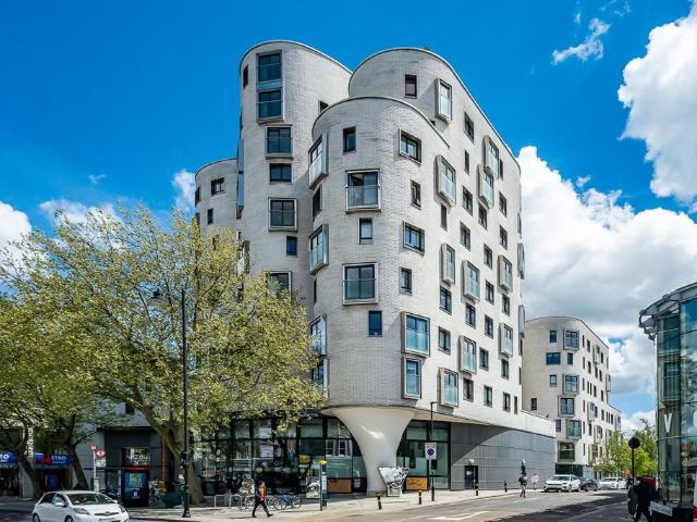 St. Luke'S Avenue London SW4 2 bed apartment to rent £2,900 pcm £669 pw
