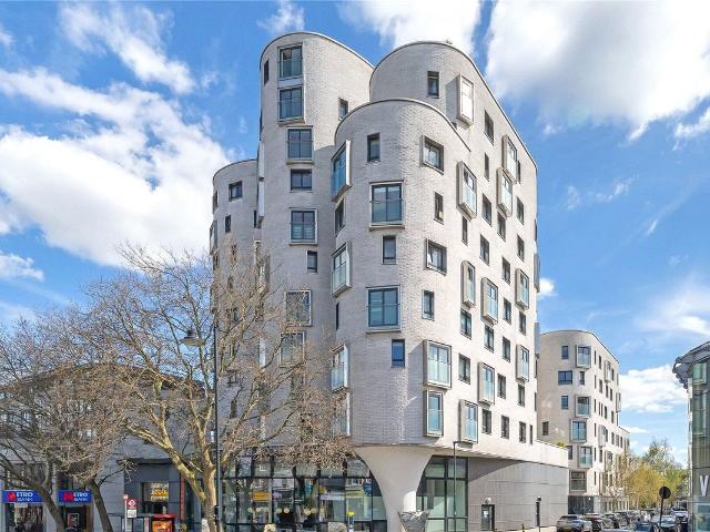St. Luke's Avenue, London SW4, 2 bed flat to rent, £6,750 pcm | PrimeLocation