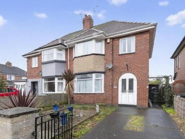 St. Lukes Grove, Clifton, 3 Bedroom Semi detached