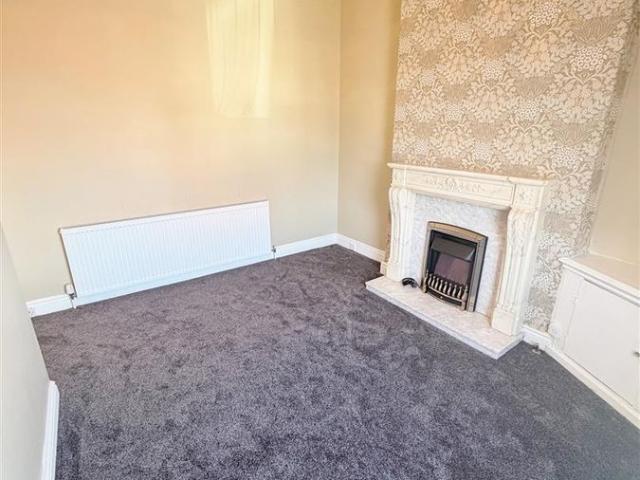St Lukes Road, Southport PR9, 2 bed flat to rent, £700 pcm | PrimeLocation