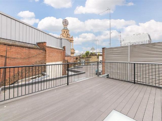 St Martins Lane, Covent Garden, WC2N 2 bed apartment to rent £6,717 pcm £1,550 pw