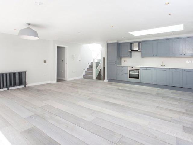 St Martin's Lane, Covent Garden WC2N, 2 bed flat to rent, £6,717 pcm | PrimeLocation
