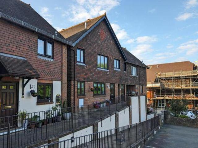 St. Martins Way, Battle, 2 Bedroom Retirement