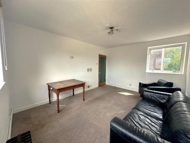 St Mary Le Park Court, Parkgate Road, London SW11, 2 bed flat to rent, £2,250 pcm | PrimeLocation