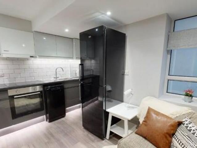 St. Mary Street, Cardiff city, 3 Bedroom Apartment