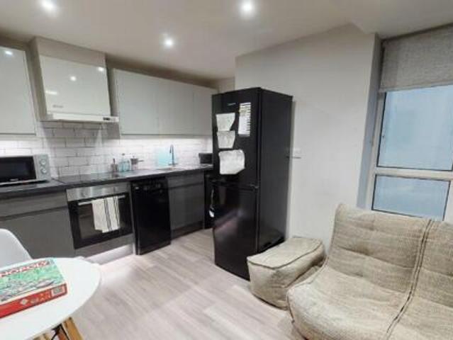 St. Mary Street, Cardiff city, 3 Bedroom Apartment