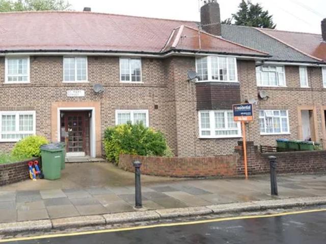 St Mary Street, London, SE18 5AW, United Kingdom | 3 bed apartment for rent #168063707 | Rentberry