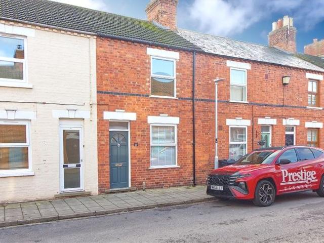 St. Mary Street, New Bradwell, Milton Keynes MK13, 2 bed terraced house to rent, £1,250 pcm | PrimeLocation