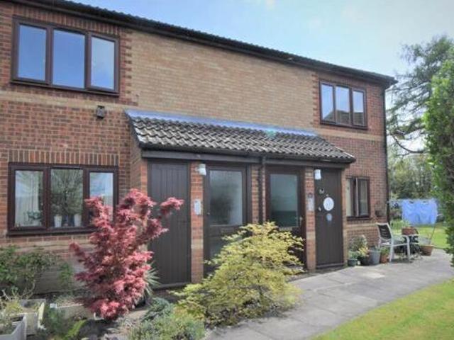 St. Mary´s Close, Windmill Court, Alton, 1 Bedroom Apartment