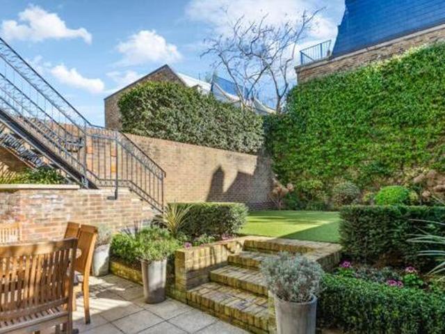 St Mary`s Place, Kensington Green, 6 Bedroom House
