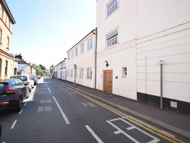 St. Marys View, King Street, Watford WD18, 2 bed flat to rent, £1,600 pcm | PrimeLocation