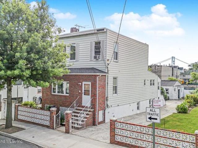 St Marys Ave, Staten Island, Home For Sale