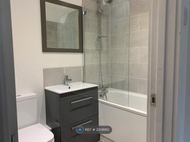 St Marys Court, Derby DE1, 2 bed flat to rent, £800 pcm | PrimeLocation
