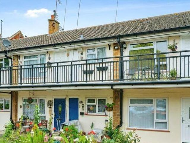 St Marys Close, Tebworth, 2 Bedroom Apartment