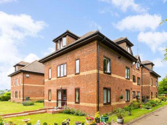 St. Marys Close, Alton, 2 Bedroom Flat