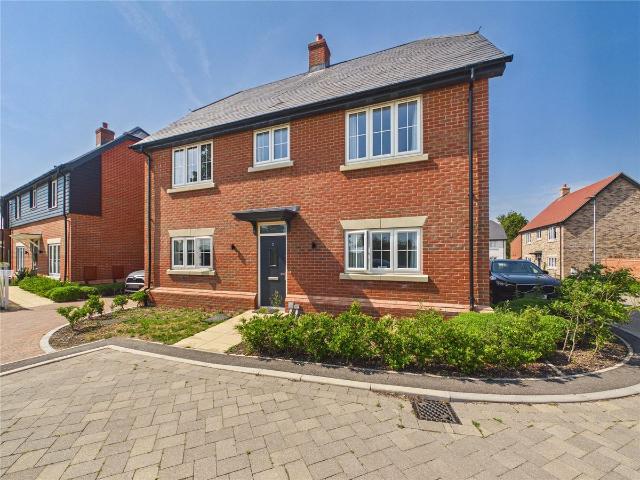 St. Marys Lane, Mistley, Manningtree, Essex CO11, 4 bed detached house to rent, £2,200 pcm | PrimeLocation
