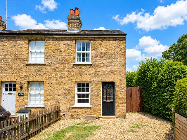 St. Marys Lane, Hertford SG14, 2 bed cottage to rent, £1,800 pcm | PrimeLocation