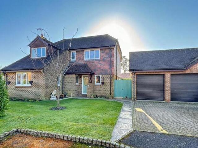 St. Marys Meadow, Yapton, 4 Bedroom Detached