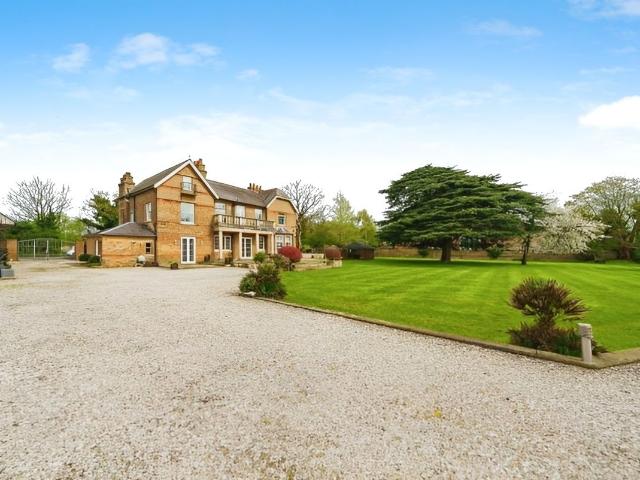 St Marys Road, Middlegreen, Langley SL3, 6 bed detached house to rent, £7,000 pcm | PrimeLocation