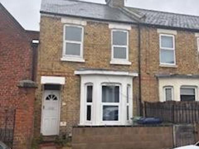 St. Marys Road, Oxford 6 bed semi detached house to rent £4,200 pcm £969 pw