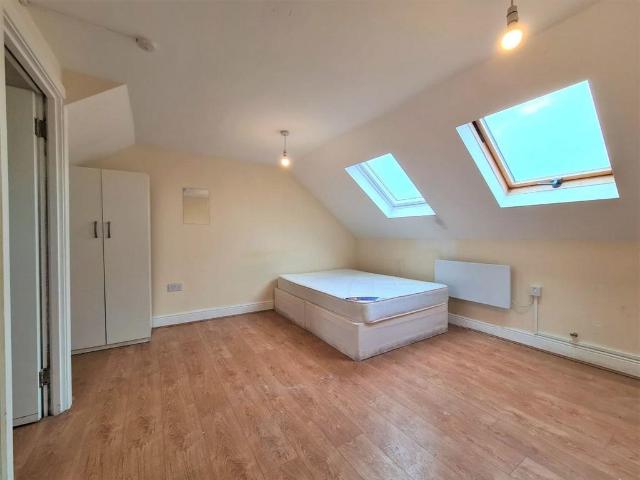 St. Marys Road, Golders Green, NW11 Studio to rent £1,375 pcm £317 pw