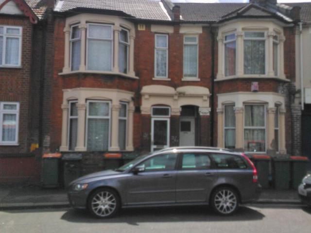 St. Mary'S Road, London E13 2 bed flat to rent £1,700 pcm £392 pw