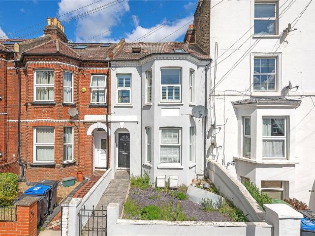 St. Mary's Road, London SE25, 3 bed flat to rent, £2,000 pcm | PrimeLocation