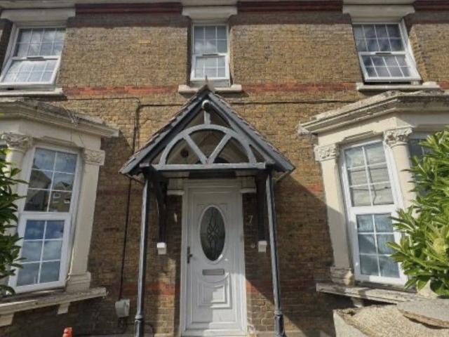 St. Marys Road, Strood, Rochester, Kent ME24Df ME2, 7 bed semi detached house to rent, £2,000 pcm | PrimeLocation