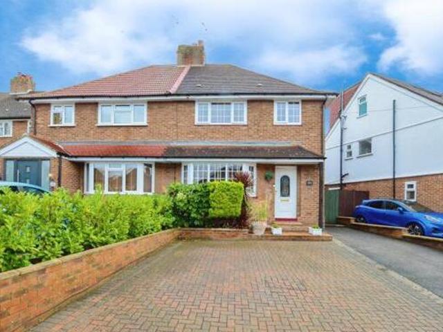 St. Marys Road, Uxbridge, 3 Bedroom Semi detached